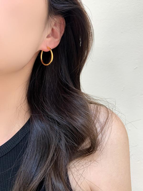 ・素材: 合金、銀メッキ、金メッキ・柄: 幾何学模様・カラー展開: ゴールド(小)、シルバー(小)、ゴールド(大)、シルバー(大)・商品タイプ: アクセサリー