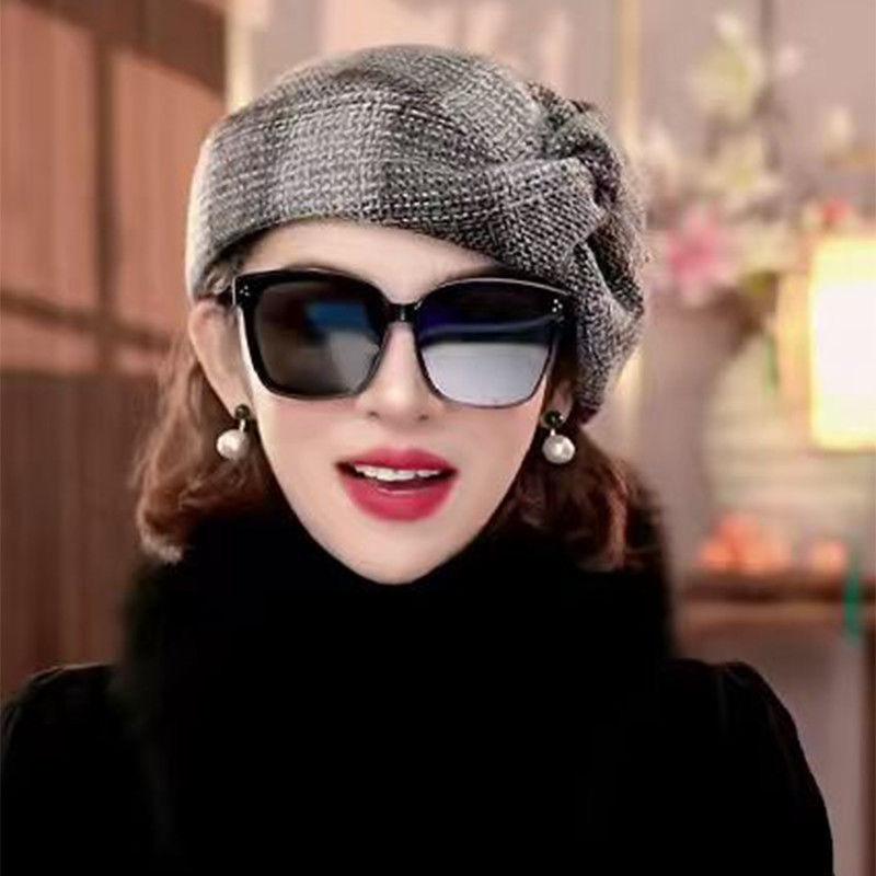 ・スタイル: カジュアル・ディテール: 蝶結び・通気性: 中・帽頂スタイル: ラウンドトップ・使用シーン: ショッピング・つばスタイル: つばなし・厚み: 厚手・対象年齢: 15歳～69歳・帽子の種類: ベレー帽・機能: 保温・素材: ウー...