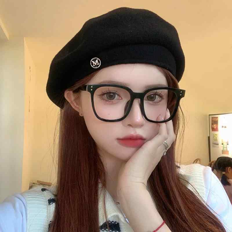 ["・対象年齢: 15～39歳","・主な素材: ウール混紡","・サイズ展開: S (52-55cm), M (56-59cm), 特大 (60-65cm)","・スタ...