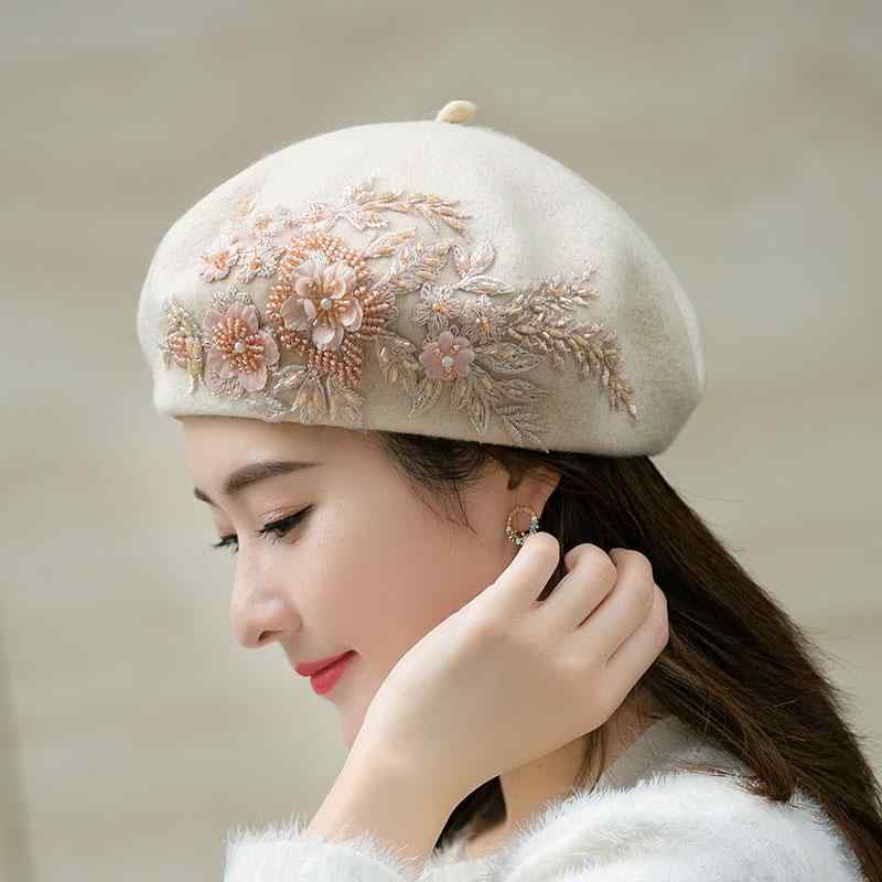 ・対象年齢: 15-19歳、20-24歳、25-29歳、30-34歳、35-39歳、40-59歳・主な素材: ウール・サイズ: フリーサイズ（頭囲56-58cmに対応）・スタイル: エレガント・性別: 女性・カラー展開: オフホワイト、アイ...