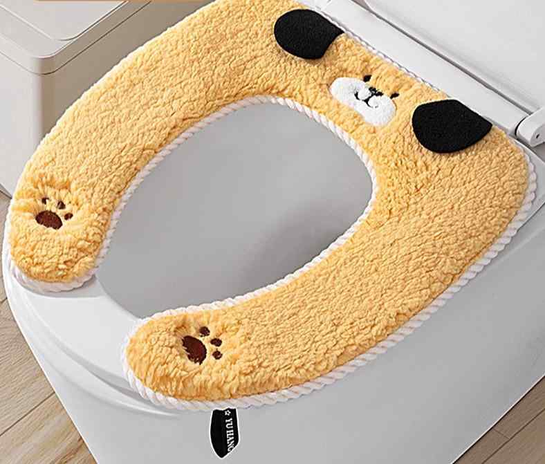 ・対象: 成人・柄: 垂れ耳犬・素材: 厚手ボア生地・カラー展開: グレーブルー, オフホワイト, サクラピンク, アンバーイエロー・スタイル: 可愛い・タイプ: 貼付け式便座シート