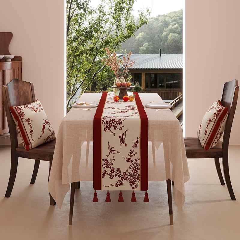 ・スタイル: 中国風・素材: 高級シェニール・適用シーン: ブライダルルーム・柄: お祝い柄・カラー展開: 連理枝・紅梅、連理枝・紅竹、連理枝・紅山茶、連理枝・百花魁、連理枝・玉蝶・サイズ展開: 30×100cm、30×130cm、30×1...