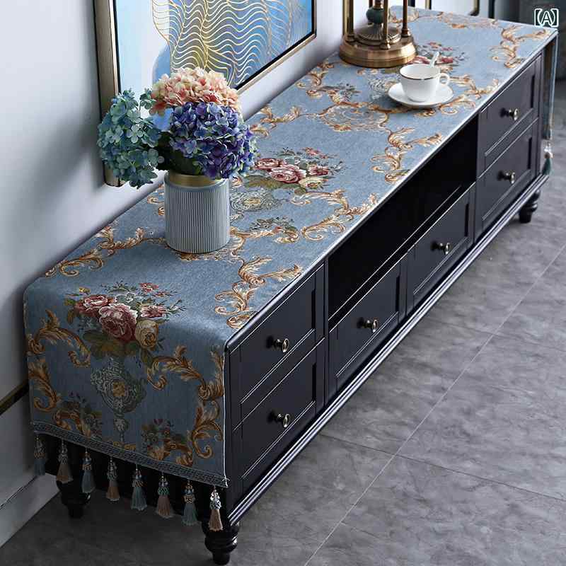 ・スタイル: ヨーロピアン・素材: シェニール・用途: テレビ台・柄: 植物、花柄・サイズ展開: 幅40cm x 長さ160cm, 幅40cm x 長さ180cm, 幅40cm x 長さ210cm, 幅40cm x 長さ240cm, 幅40...