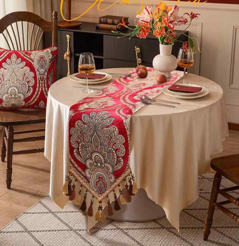 ・素材: シェニール・柄: 植物花柄・スタイル: アメリカン・カラー展開: 珊瑚レッド、スモーキーブルー、クッキーブラウン、メルグリーン、ヴァティカンブラウン、グリーンランドブルー、アプリコットベージュ、ウォッシュドブルー、ジオ藻グリーン、...