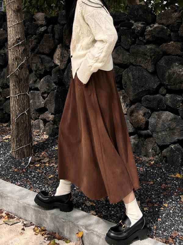 ・サイズ展開: S、M、L、XL・柄: 無地・スタイル: 通勤、韓国・ウエストタイプ: ハイウエスト・カラー展開: ブラック、レトログリーン、カーキ・スカートタイプ: Aライン・スカート丈: ミドル丈・要素: プリーツ・シルエット: Aライン