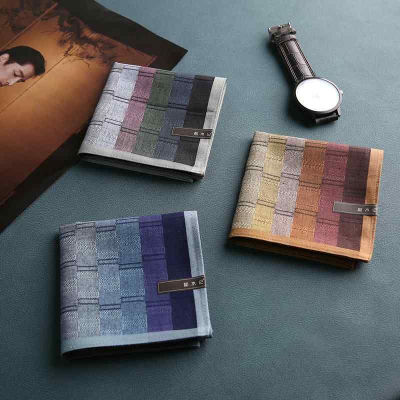 ・カラー展開: 灰緑、コーヒー、ロイヤルブルー