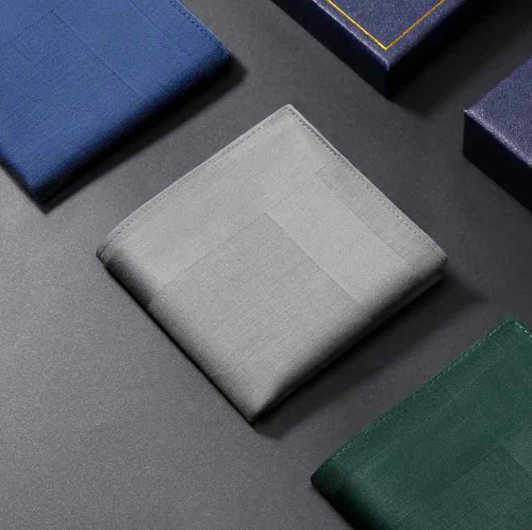 ・カラー展開: ホワイト、イエロー、ピンク、パープル、ライトグリーン、ライトブルー、ネイビー、グレーブルー、ダークグリーン、ダークグレー、ライトグレー、カーキ ・サイズ: 40cm x 40cm