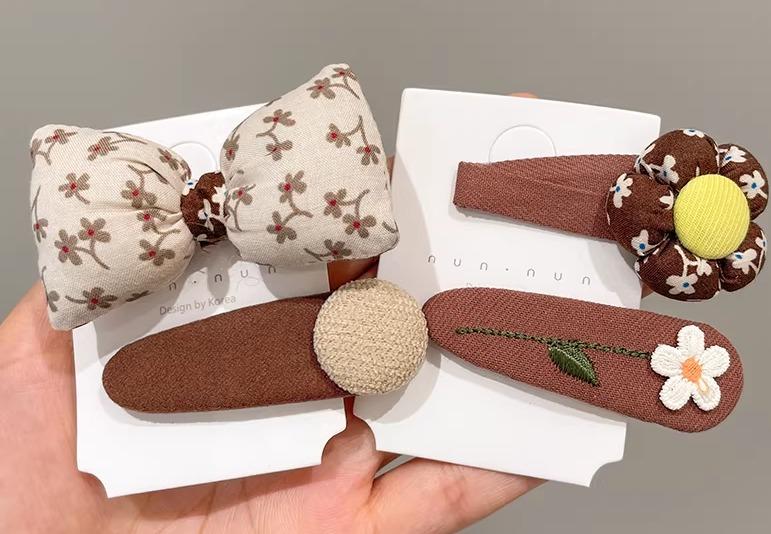 ・スタイル: 韓国・対象性別: レディース・柄: 蝶結び+ボタン水滴, 小熊+水玉楕円, プリーツ+小熊, 花+刺繍花