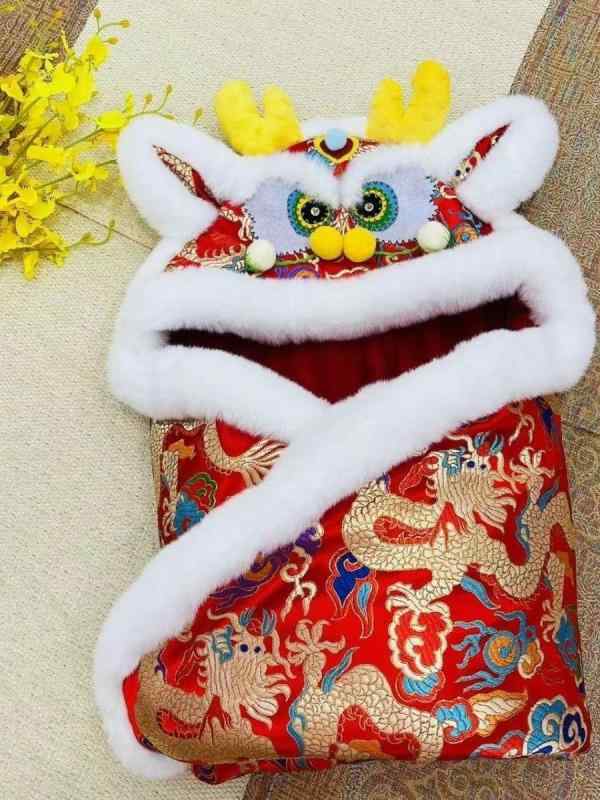 ・サイズ: 90x90cm・対象年齢: 新生児から7ヶ月頃・素材: 綿・タイプ・カラー展開: レッド（厚手）、イエロー（厚手）、レッド（薄手）、イエロー（薄手）、ベーシック