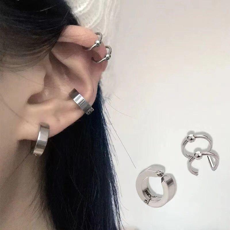 ・スタイル: 日韓、・素材: チタン鋼、・商品タイプ: アクセサリー、・対象: ユニセックス、・バリエーション: 3点セット光沢ビーズイヤーカフ, 光沢イヤーカフ+2層ビーズ, 光沢イヤーカフ+U字イヤーカフ, 光沢イヤーカフ単品, U字イ...