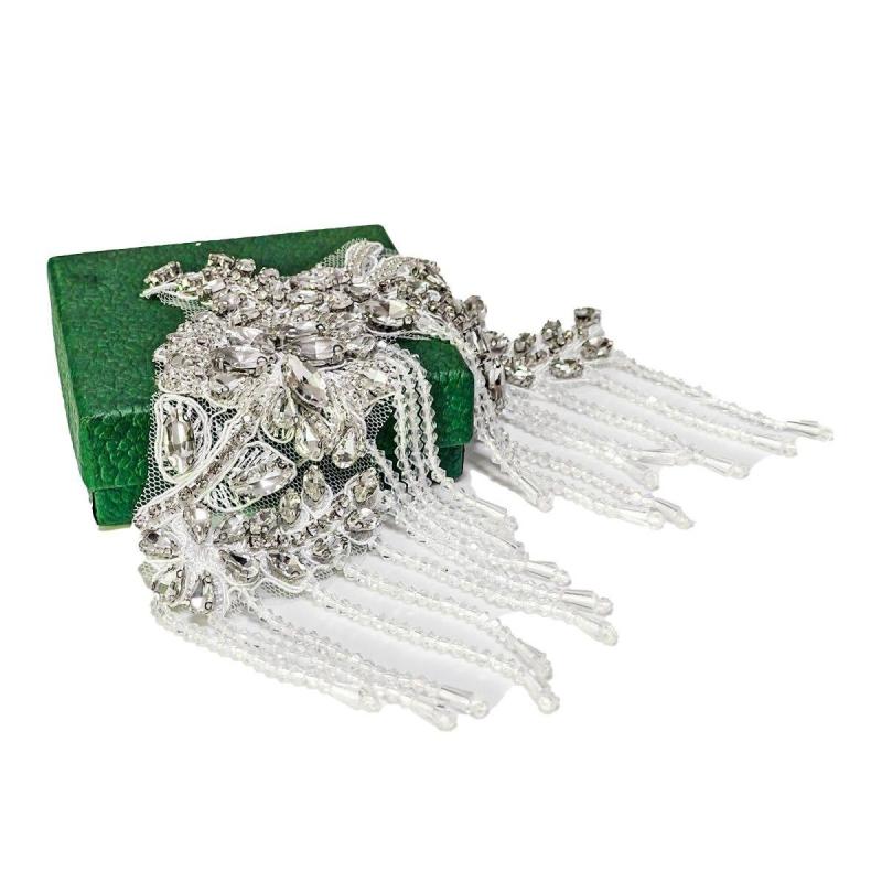 ・カラー展開: ブラック（片側）、シルバーホワイト（片側）、ブラック（ペア）、シルバーホワイト（ペア）