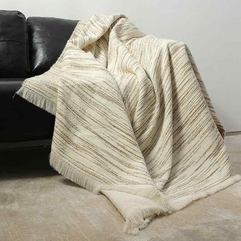 ・スタイル: シンプルモダン・使用シーン: リビング、寝室・適用空間: 寝室・サイズ: 70cm×240cm（フリンジ含む）, 140cm×240cm（フリンジ含む）・カラー: ベージュ