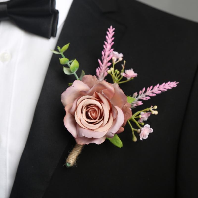 ・カテゴリ: コサージュ、ブローチ・スタイル: 男女兼用・: ナチュラル・加工方法: ・利用シーン: 結婚式・モチーフ: フラワー・カラー展開: レッド、ホワイト、ライトピンク、ライトブルー、ライトパープル、あずき色、ブラウン、ピンク、シャ...