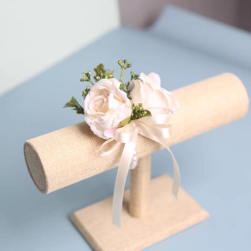 ・主な素材: フラワー・製法: ハンドメイド・スタイル: 欧風・カラー展開: レトロブルー、レトロパープル、ミルクホワイト、ワインレッド、アイボリー・使用シーン: ウェディング、結婚式、パーティー、ギフト、クリスマス、バレンタインデー、父の...