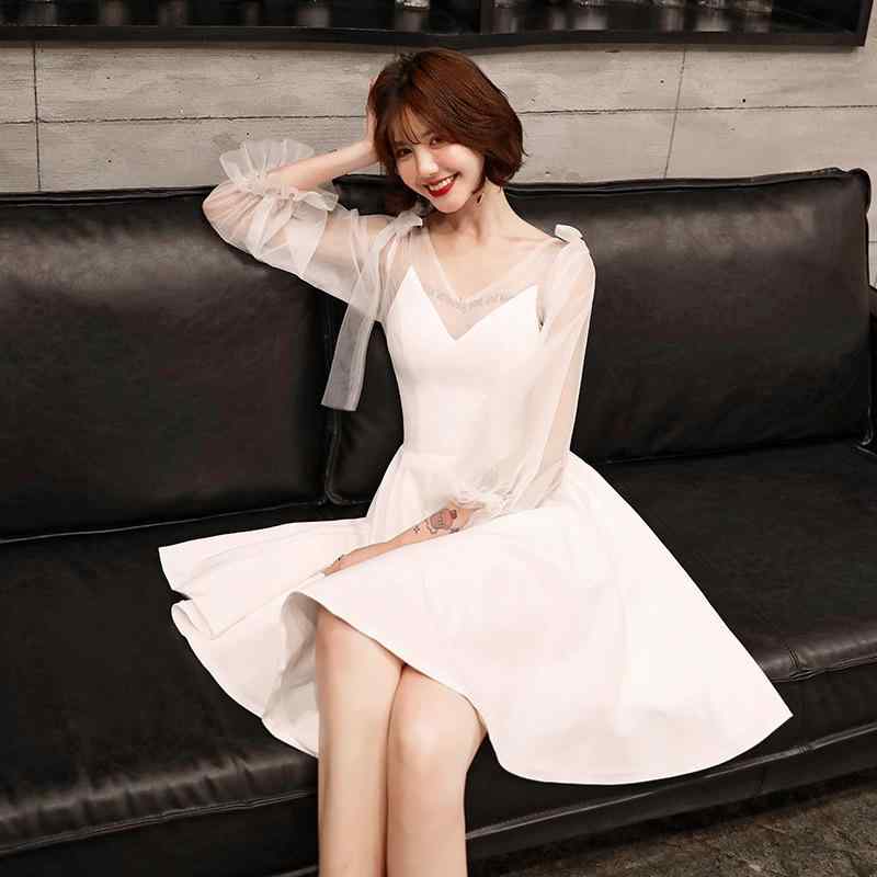 ・カラー展開: ホワイト（ショート丈）、ブラック（ショート丈）、ワインレッド（ショート丈）・サイズ展開: S、M、L、XL、XXL・シルエット: Aライン・着丈: ミディ丈・ウエスト: ミッドウエスト・対象: 成人・性別: レディース・袖丈...