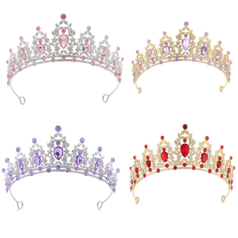 ・カテゴリ: ヘアアクセサリー・スタイル: 欧米風・対象: レディース・素材: 亜鉛合金・ストーン: クリスタル（白水晶）・: クラウン・加工: メッキ加工・用途: 結婚式、誕生日、お祝い、展示会、記念品・カラー展開: ゴールド×レッド、ゴ...