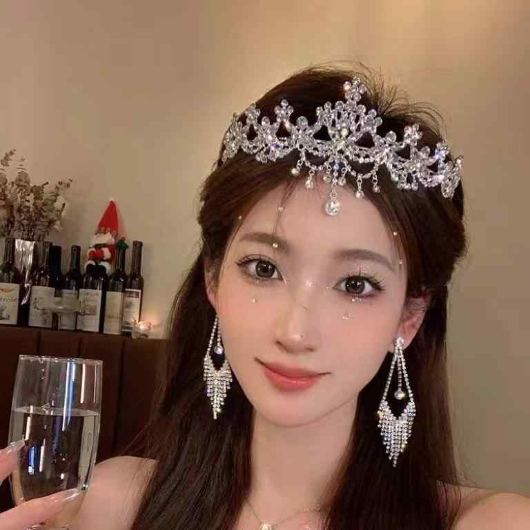 ・カテゴリ: ヘアアクセサリー・スタイル: セレブリティ風・素材: 合金・タイプ: レディース・: 王冠・加工: ハンドメイド・用途: 結婚式、誕生日・カラー: 画像参照