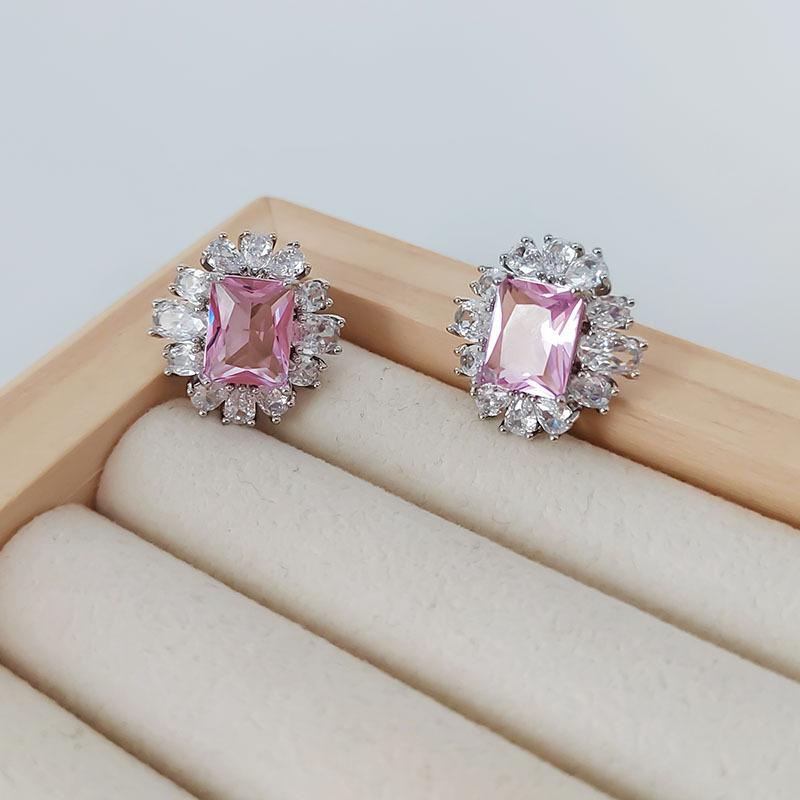 ・カテゴリ: ピアス・イヤリング・スタイル: ファッション、通勤・主な素材: 銅・加工: 電解メッキ・モチーフ: 花・カラー展開: ジルコンフラワー・要素: ひょうたん、サンゴ、ユリ、チューリップ、ボタン、タンポポ、バラ、キンセンカ、ツバキ...