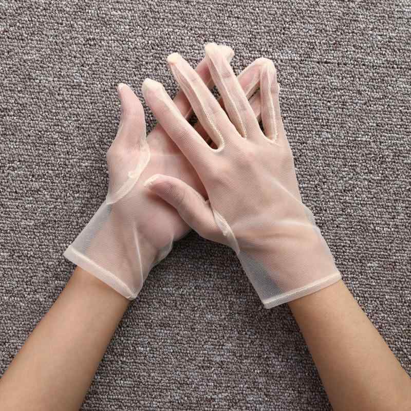 ・性別: レディース・機能: 装飾用・カラー展開: ホワイト、ブラック・サイズ展開: ワンサイズ・素材: チュール・: ショート丈・スタイル: ミニマル