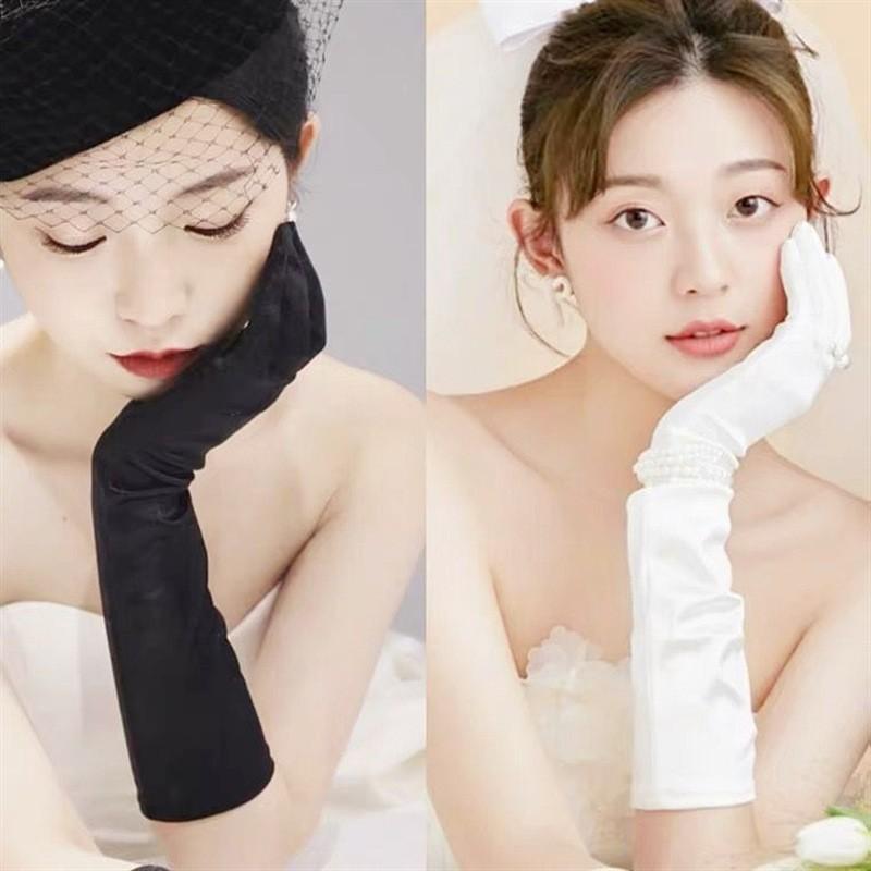 ・対象: レディース・カラー展開: ホワイト、オフホワイト、グレー、ブラック、レッド、ピンク、ワインレッド、ローズレッド、イエロー、シャンパン、ロイヤルブルー、スカイブルー、パープル・素材: サテン・スタイル: ミディアム丈・: ミニマル