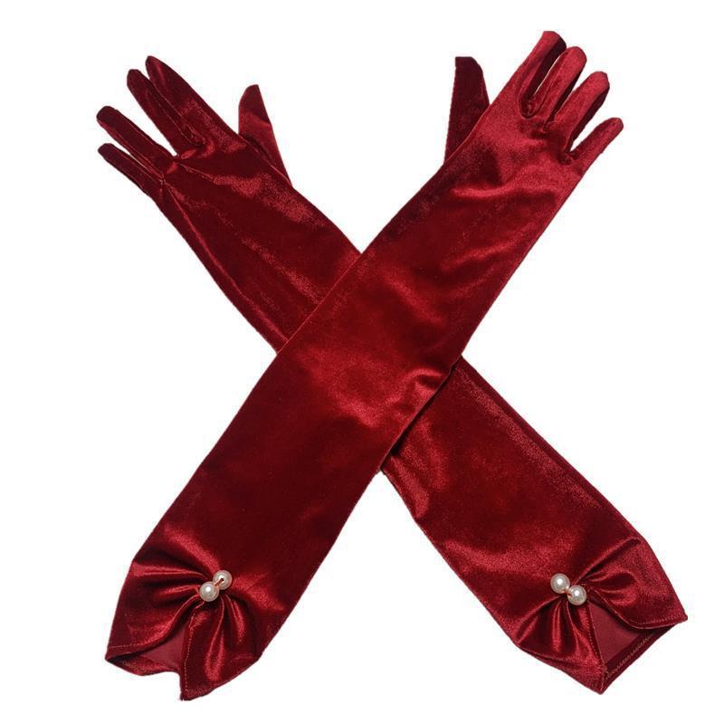 ・対象: レディース・カラー展開: ワインレッド、レッド、ブラック・素材: ベルベット・タイプ: ロング・スタイル: カジュアル