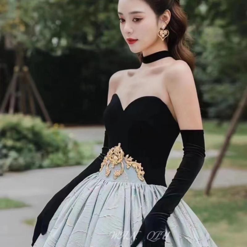 ・対象: レディース・カラー展開: ブラック・主な素材: ベルベット・スタイル: ロング、