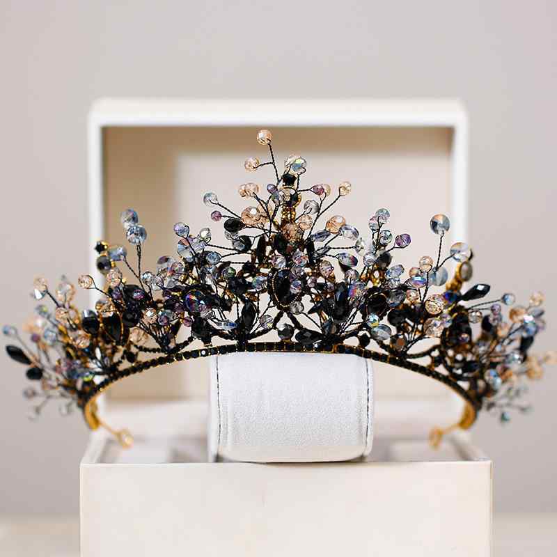 ・カテゴリ: ヘアアクセサリー・スタイル: シンプル・素材: 合金・: クラウン・加工: メッキ・カラー: ブラック・サイズ: 約15×8.5cm・対象: レディース・ギフトシーン: 結婚式、誕生日、旅行記念、祝祭日