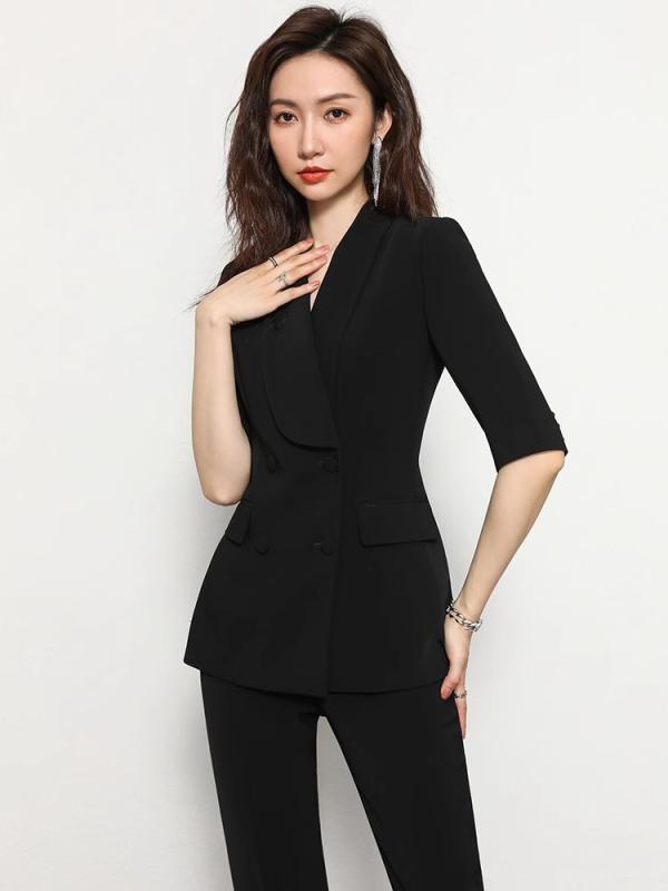 ・主な素材: ポリエステル 95%以上・カラー展開: ホワイト、ブラック・サイズ展開: S、M、L、XL、XXL、XXXL・パンツ丈: ロング丈・袖丈: 5分袖、長袖・袖の形状: レギュラースリーブ