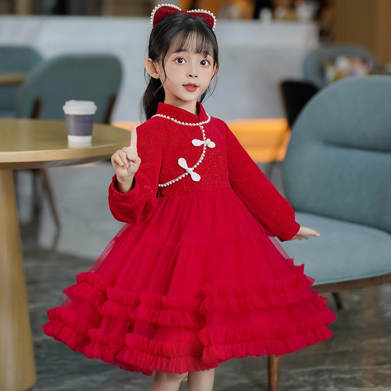 ・カテゴリ: ワンピース・スタイル: プリンセス・主な素材: ポリエステル・裏地: 綿61%・対象: 女の子・対象年齢: 8歳以上・柄: 無地・素材の質感: プリーツ加工・袖丈: 長袖・シルエット: Aライン・: 可愛い・カラー展開: レッ...