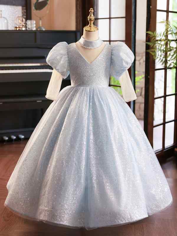 ・カテゴリ: 子供用ドレス・性別: 女の子・対象年齢: 3〜8歳・スタイル: プリンセス・素材: アセテート 90%（化学繊維混紡）・裏地: アセテート 90%・加工: プリーツ、コーティング、起毛、バイオウォッシュ・カラー展開: スカイブ...