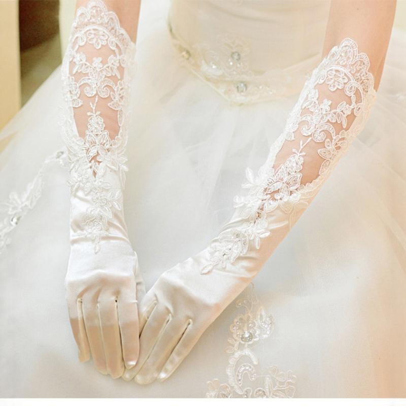 ・対象: レディース・スタイル: 中長丈5本指手袋・素材: サテンレース・: ・カラー展開: オフホワイト、ホワイト