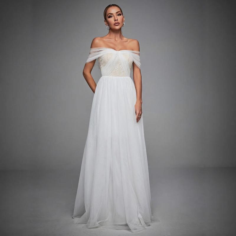 ・カテゴリ: ドレス、イブニングドレス・主な素材: ポリエステル 95%以上・ネックライン: オフショルダー・袖丈: ノースリーブ・カラー展開: ホワイト・サイズ展開: S、M、L、XL・着用シーン: パーティー、忘年会、新年会・スカート丈...