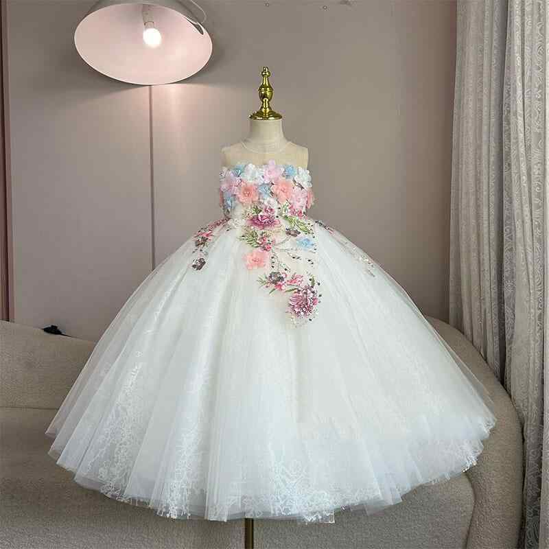 ・カテゴリ: 子供用ドレス・対象年齢: 3〜8歳（100〜140cm）・性別: 女の子・生地加工: シアリング・スタイル: プリンセス・主な素材: ポリエステル 50%・裏地: ポリエステル 50%・カラー展開: ホワイト（フラワー）・サイ...