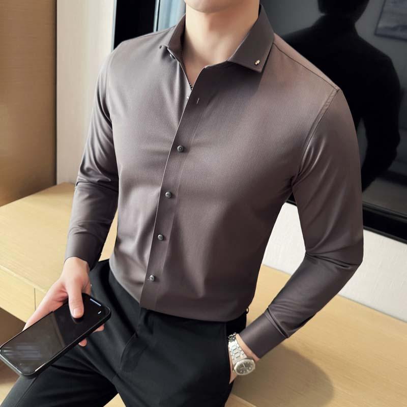 ・カテゴリ: シャツ・スタイル: ビジネス、通勤・シルエット: スリムフィット・ネックライン: レギュラーカラー・袖丈: 長袖・柄: 無地・厚さ: 普通・詳細: メタル装飾・主な素材: ポリエステル 67.5%・着用シーン: ビジネス・カラ...