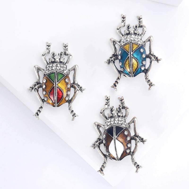 ・カテゴリ: ブローチ・素材: 合金・スタイル: レディース、甘辛ミックス、個性的・モチーフ: 動物、昆虫、てんとう虫・加工: ラインストーン・カラー展開: イエロー、ブルー、ブラウン