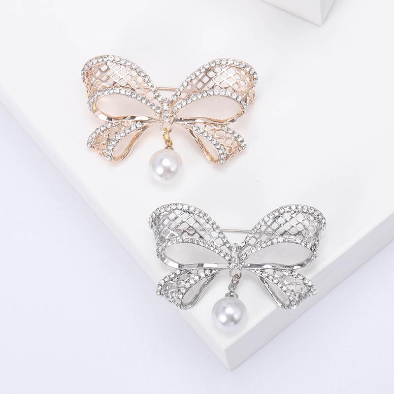 ・カテゴリ: ブローチ・スタイル: レディース、オフィスカジュアル・素材: 合金・: リボン・加工: ラインストーン装飾・カラー展開: シルバー、ゴールド