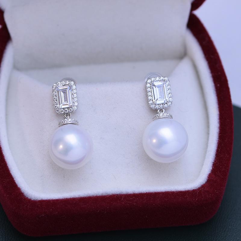 ・カテゴリ: 耳飾り・パールの種類: 淡水パール・パールの形状: ラウンド・素材: S925シルバー・スタイル: 韓国・タイプ: スタッド・カラー展開: ホワイト、パープル・対象: レディース・おすすめのシーン: 結婚式、旅行