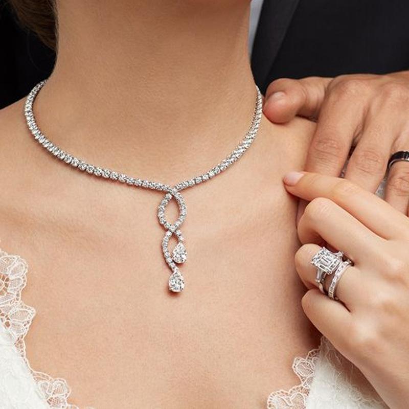 ・カテゴリ: ネックレス・スタイル: 通勤、コンサバ・対象: レディース・素材: ラインストーン・ペンダント素材: ラインストーン・加工: メッキ・: ジオメトリック、オーバル・チェーンの種類: レギュラーチェーン・長さ: 51-60cm・...