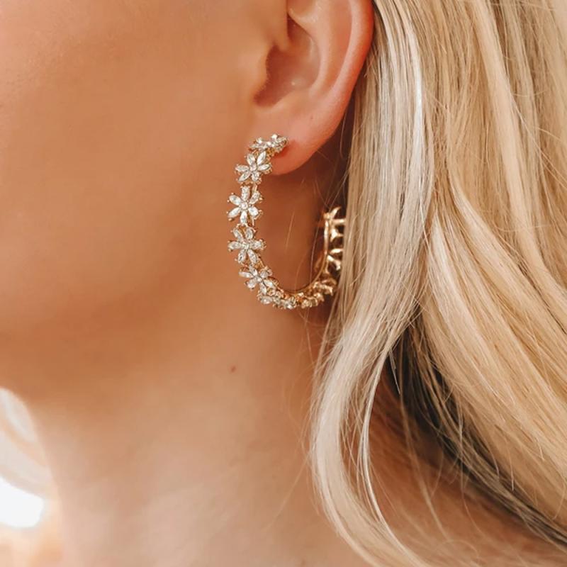 ・カテゴリ: 耳飾り・スタイル: 欧米スタイル、ファッション、通勤・素材: ジルコン・: 花・加工: 電気メッキ・カラー: シルバー、ゴールド・対象: レディース