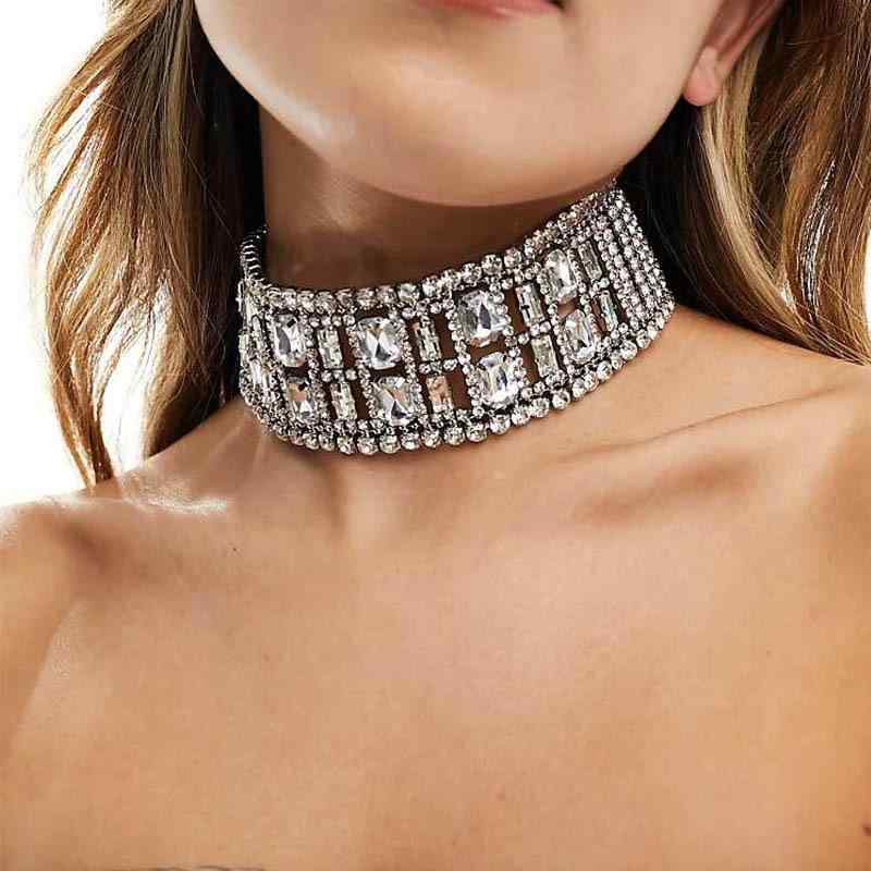 ・カテゴリ: ネックレス・素材: ラインストーン・加工: メッキ・: ジオメトリック・要素: リング・チェーンの種類: レギュラーチェーン・スタイル: 欧米風、コンミューター・対象: レディース・カラー: シルバー、ゴールド・重量: 約74.9g