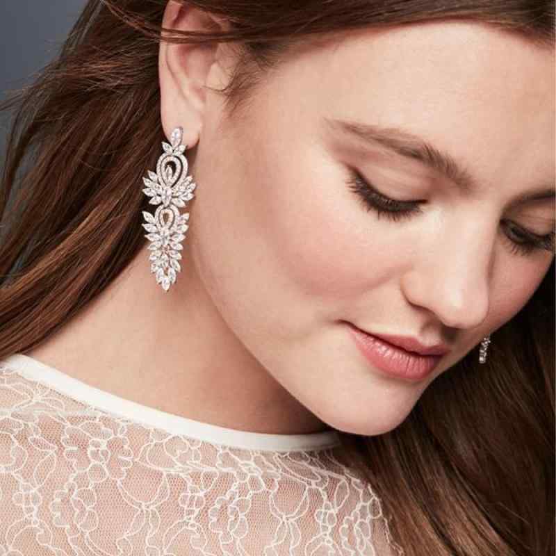 ・カテゴリ: 耳飾り・スタイル: 甜美・素材: ジルコニア・加工: メッキ・: 幾何学・モチーフ: 花、植物・カラー展開: シルバー、ゴールド・対象: レディース