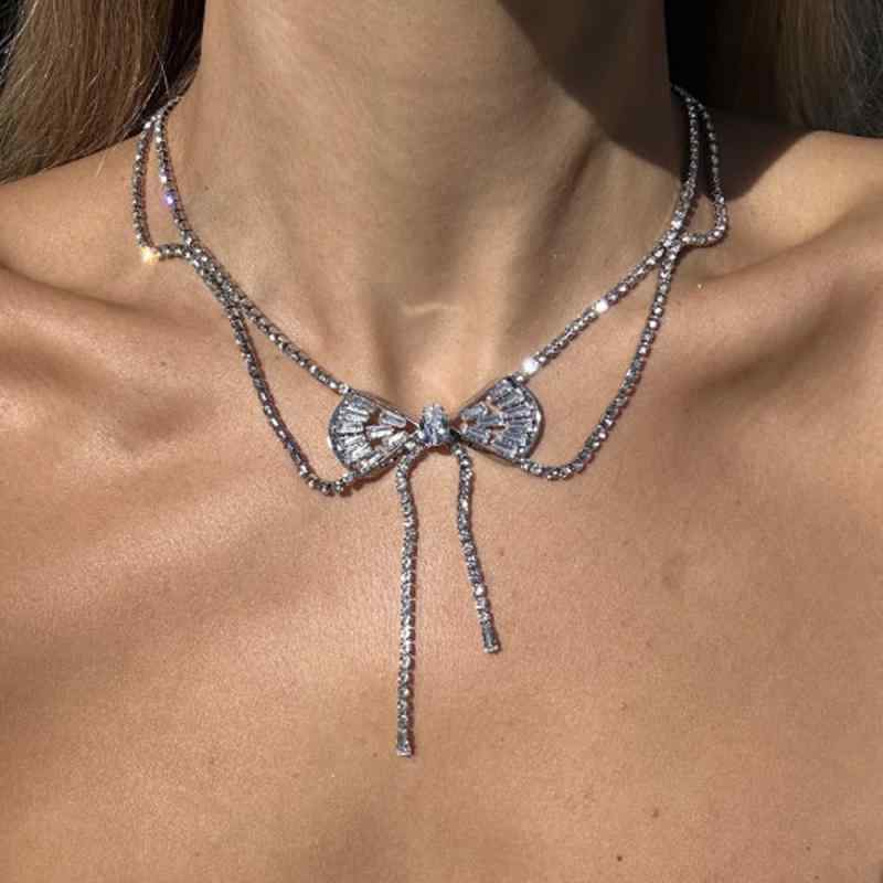 ・カテゴリ: ネックレス・スタイル: 欧米風、ファッション、通勤・主な素材: ラインストーン・加工: メッキ・: リボン・チェーンの種類: レギュラーチェーン・カラー展開: シルバー、ゴールド・重量: 約18.1g・対象: レディース