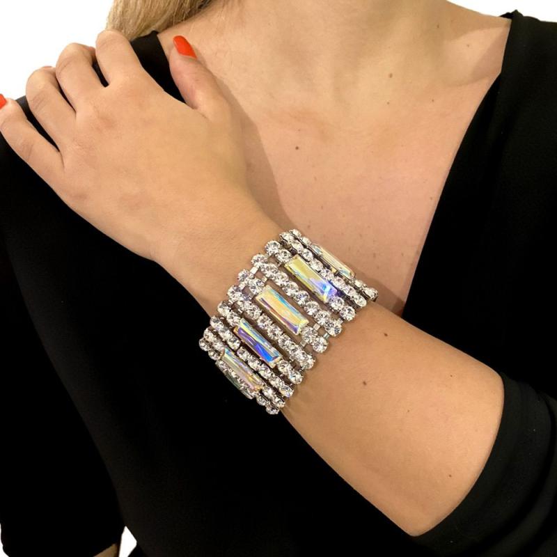 ・カテゴリ: アクセサリー・素材: 白水晶・加工: シルバーメッキ、ゴールドメッキ・スタイル: 個性的・形状: 幾何学型、ラウンド・対象: レディース・用途: 周年記念