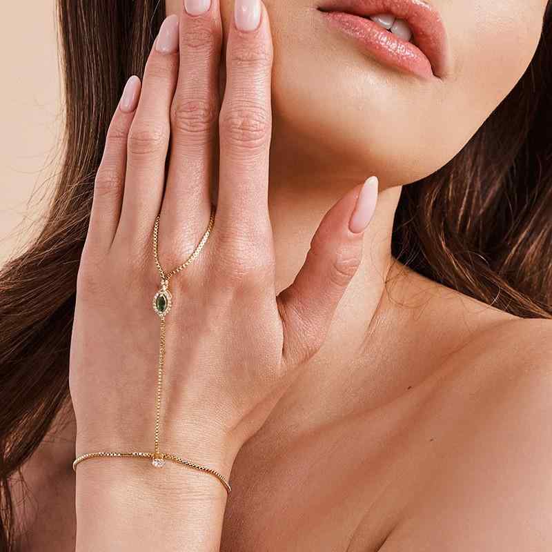 ・カテゴリ: アクセサリー・対象: レディース・素材: ラインストーン・加工: メッキ・: 菱形、四角形、幾何学・スタイル: シンプル、ファッション、通勤・カラー展開: シルバー、ゴールド