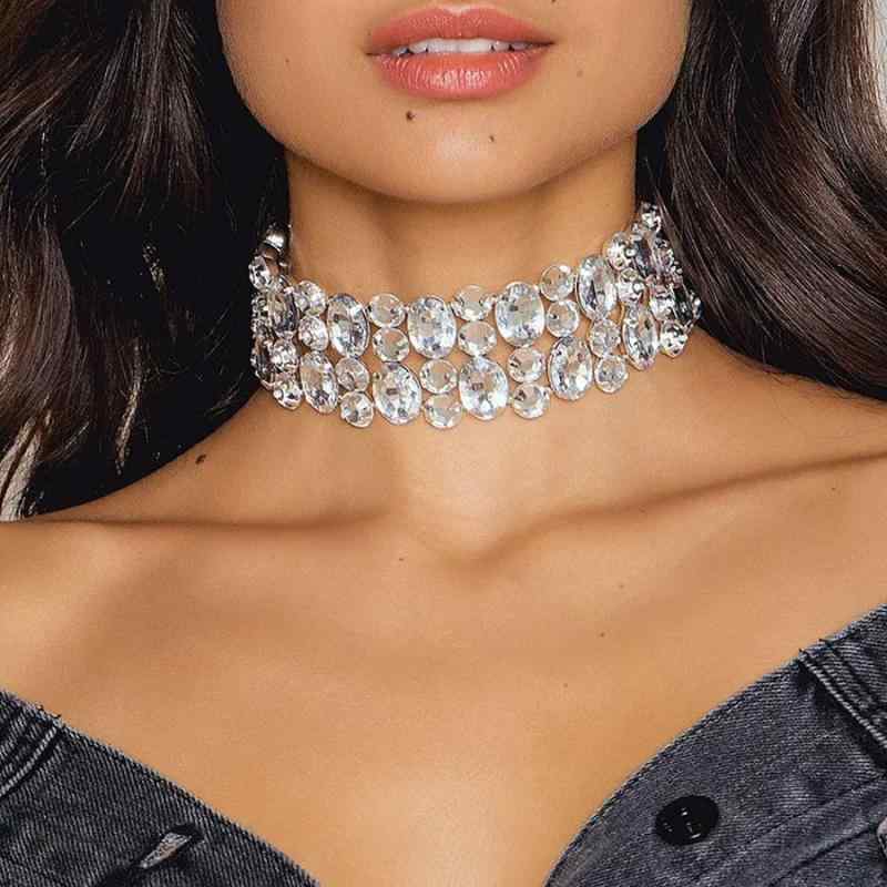 ・カテゴリ: ネックレス・スタイル: 個性的・素材: 水晶、ラインストーン・加工: メッキ・: ジオメトリック、リング・チェーンの種類: スネークチェーン・カラー展開: シルバー、ゴールド・重量: 約50g・対象: レディース