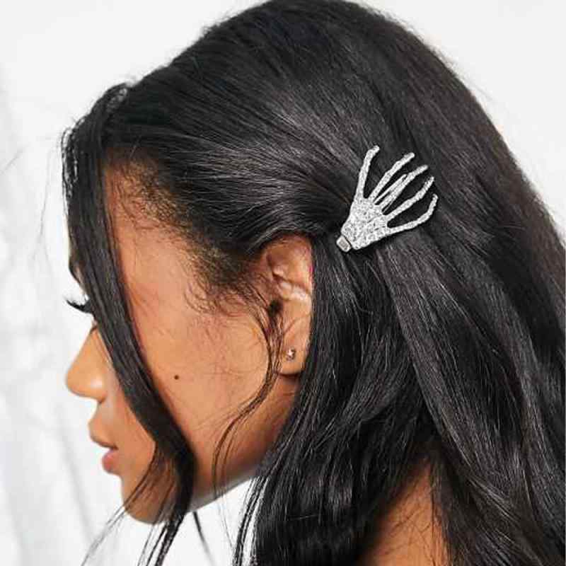 ・カテゴリ: ヘアアクセサリー、ヘアクリップ・スタイル: 欧米風、ファッション、イベント・素材: ラインストーン・: ボーンハンド、パンプキン、スカル・加工: メッキ・カラー展開: シルバー、ゴールド・対象: レディース