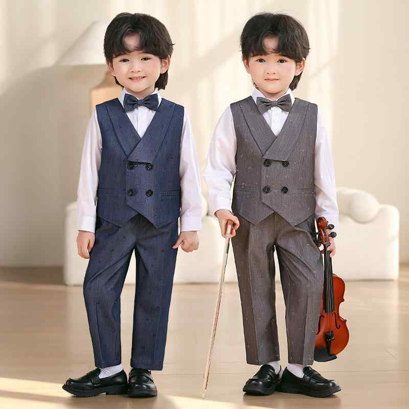 ・性別: ボーイズ・対象年齢: 3〜8歳・ネックライン: 襟付き・スタイル: ブリティッシュスタイル・柄: 無地・生地の厚さ: 普通・加工: ソフト加工・要素: セットアップ、ブリティッシュ・袖丈: ノースリーブ・主な素材: ポリエステル・...