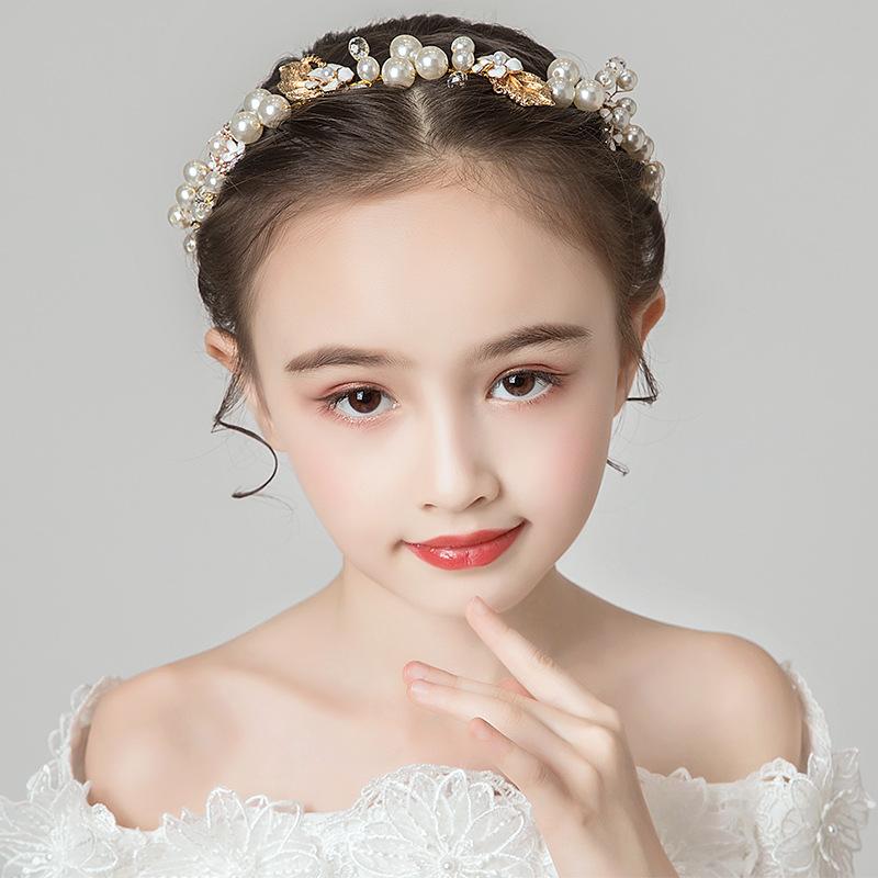 ・カテゴリ: ヘアアクセサリー、カチューシャ、ヘアバンド・対象: 子供・対象年齢: 3歳以上・スタイル: 韓国・素材: 合金・装飾: パール、フラワー、クリスタル・カラー: ゴールド・加工: メッキ加工・: フラワー・用途: お祝い、贈り物