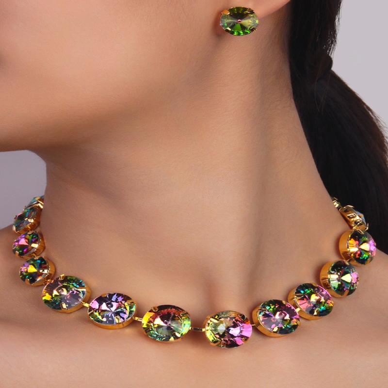 ・素材: ラインストーン・処理工程: メッキ・スタイル: レディース・セット内容: 耳飾り、ネックレス・チェーンの種類: レギュラーチェーン・ペンダント素材: ラインストーン・柄・: ハート、ドロップ、ベル・カラー展開: シルバー、ゴールド...