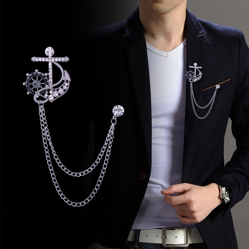 ・カテゴリ: ブローチ・スタイル: スポーティー、ファッション、通勤・素材: 合金・: アンカー（錨）・加工: メッキ・カラー展開: ゴールド、アンティークゴールド、ホワイトストーン（シルバーベース）、グレーストーン（シルバーベース）・対象...